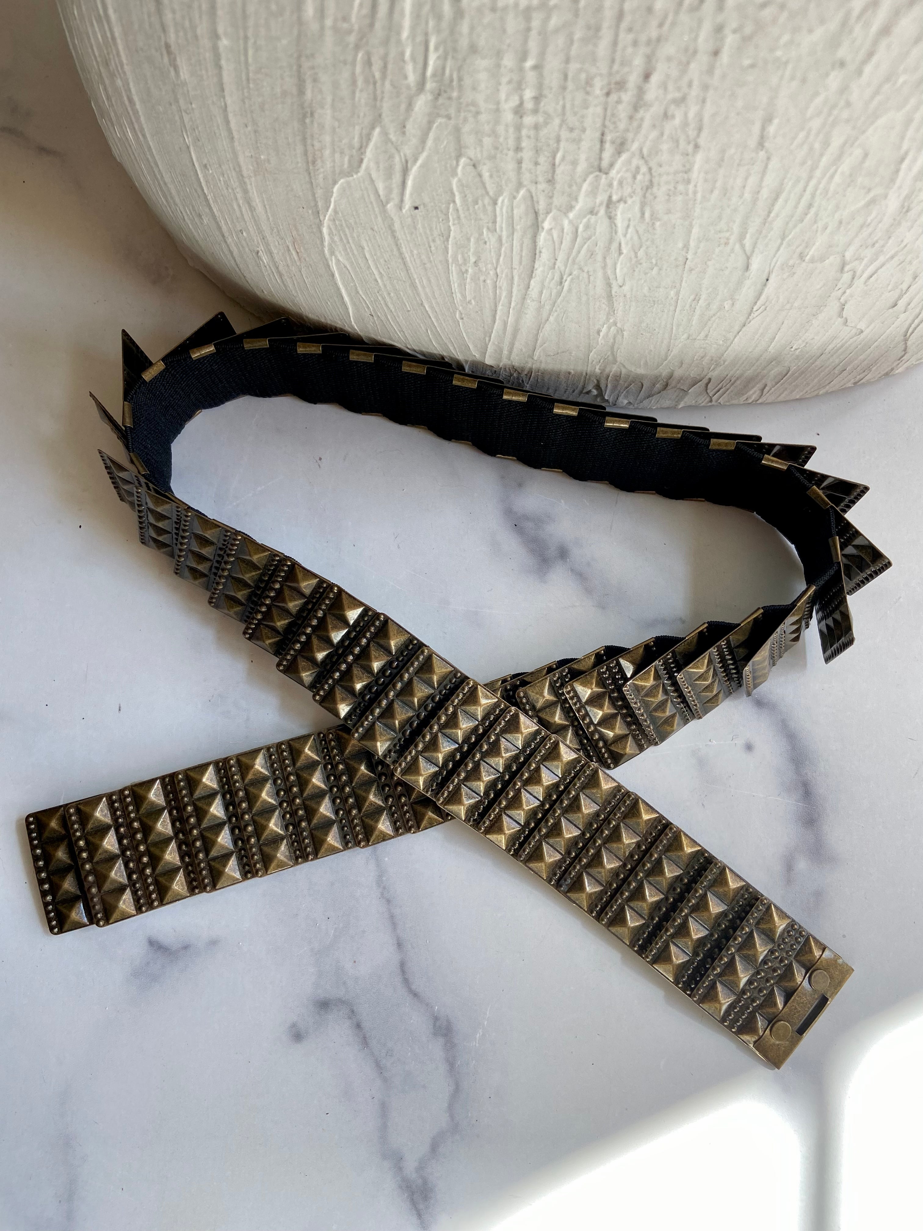 Elastic metal bronze belt – Holy Thrift