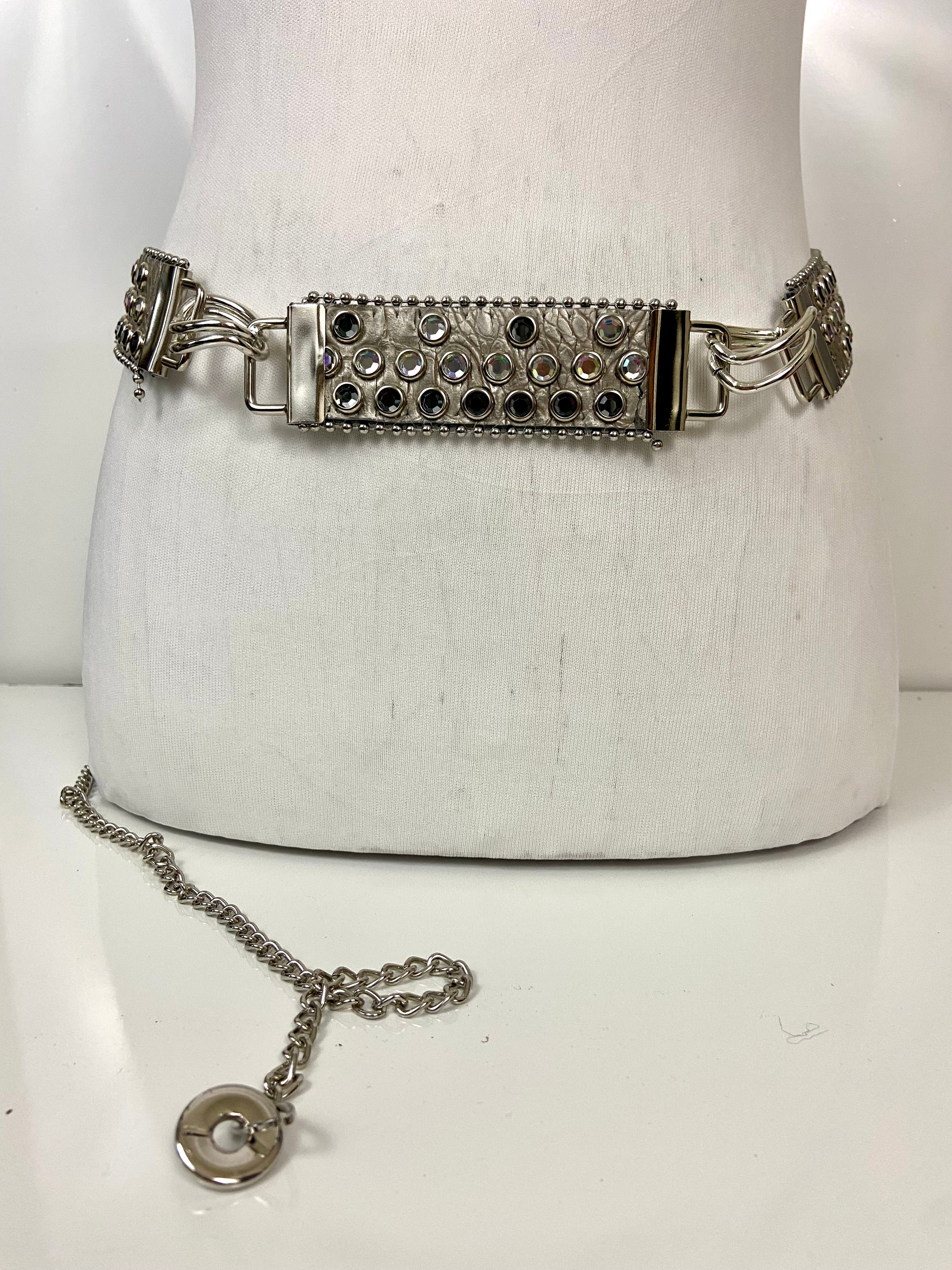Reworked leather and chain belt – Holy Thrift