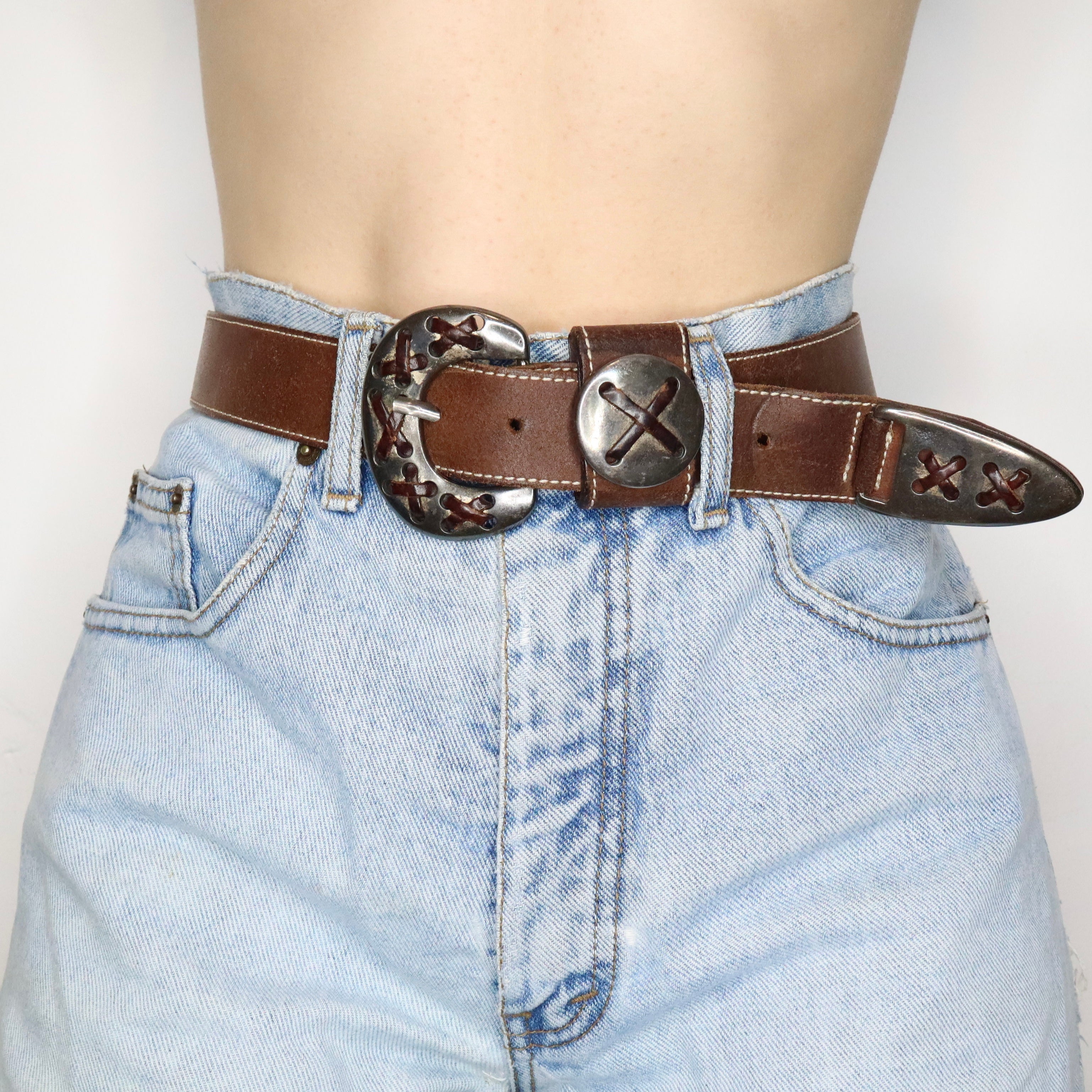 Brown Leather Belt (S-M) – Holy Thrift
