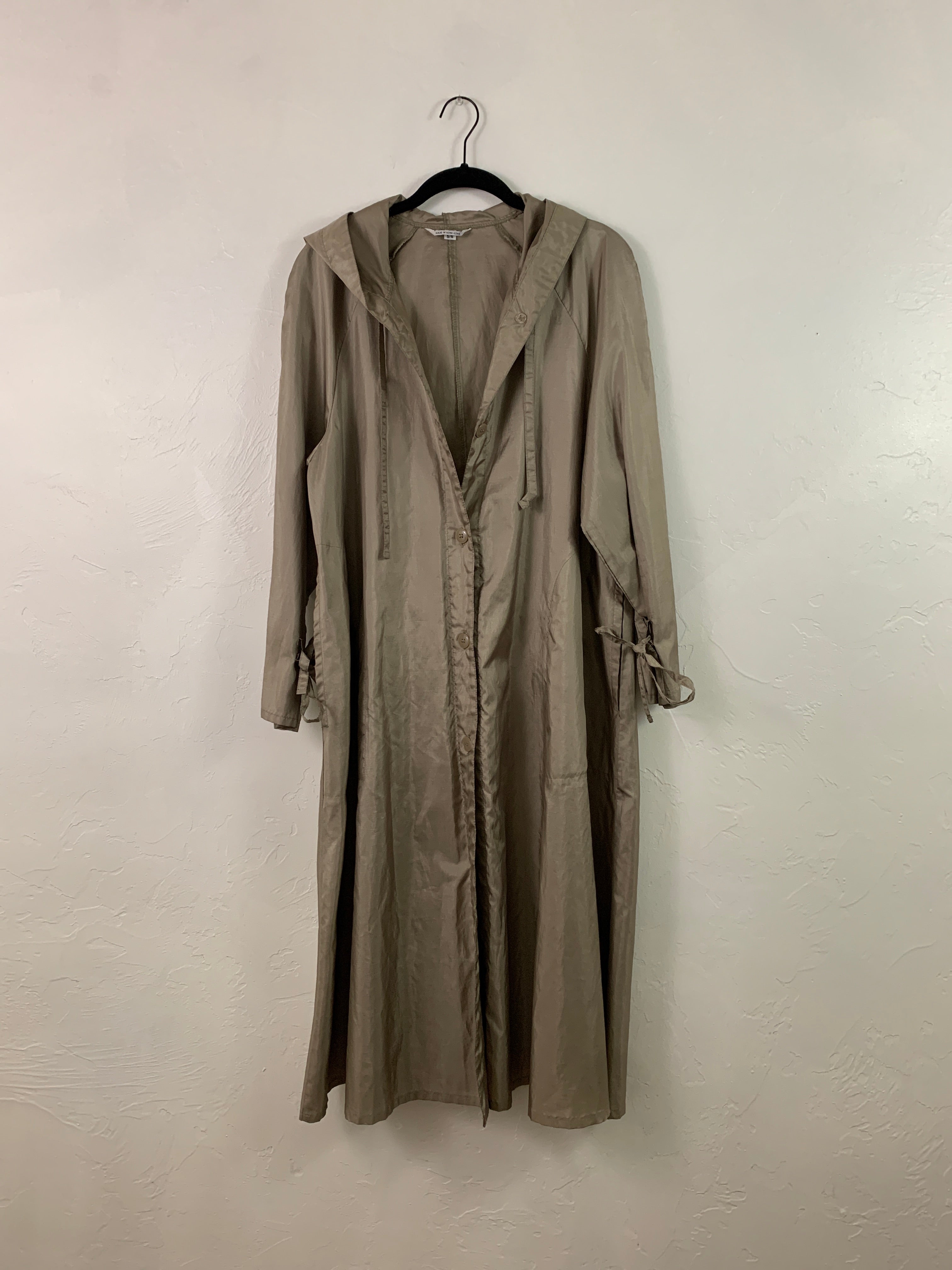 Tan trench – Holy Thrift